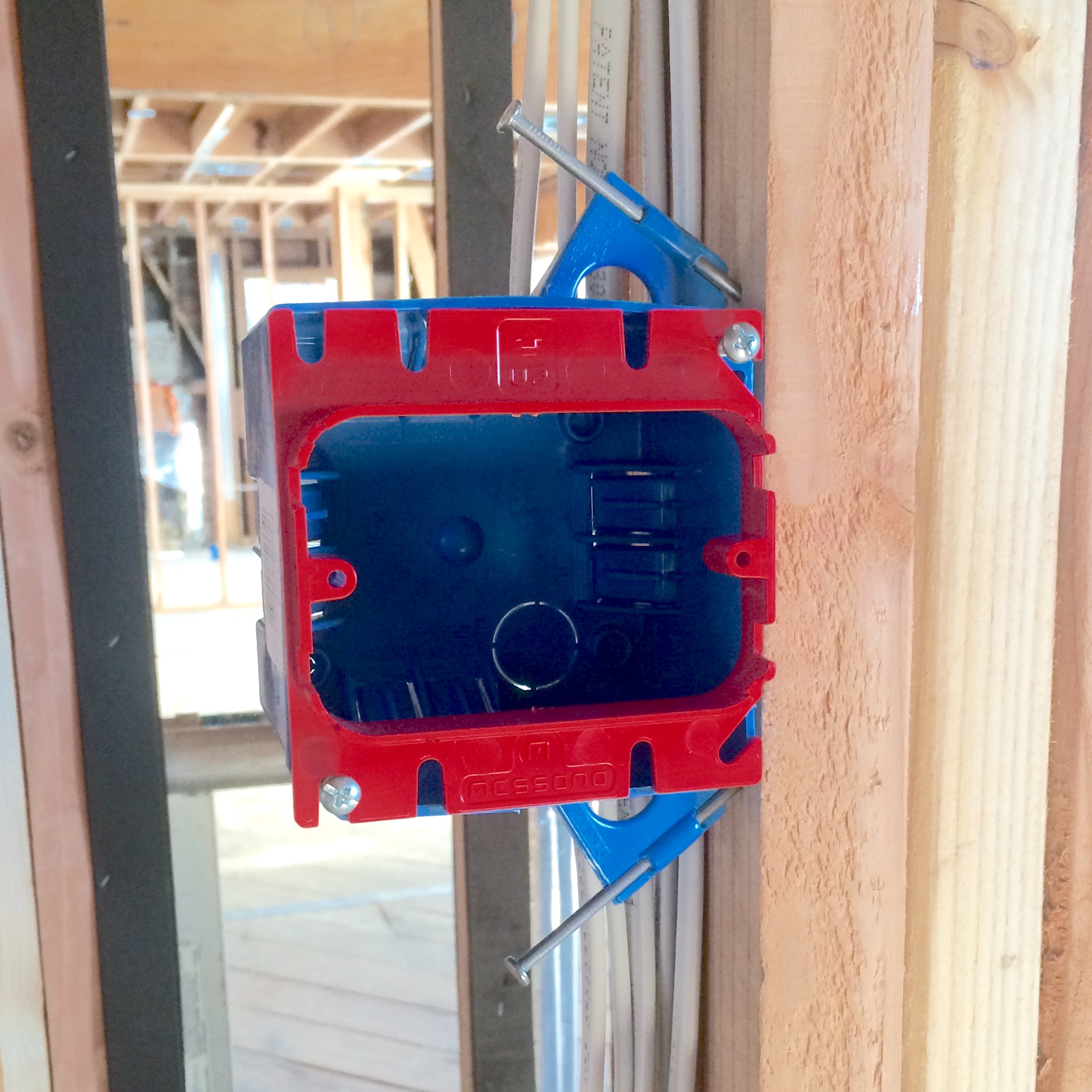 New electric box adapter by Messana Radiant Cooling